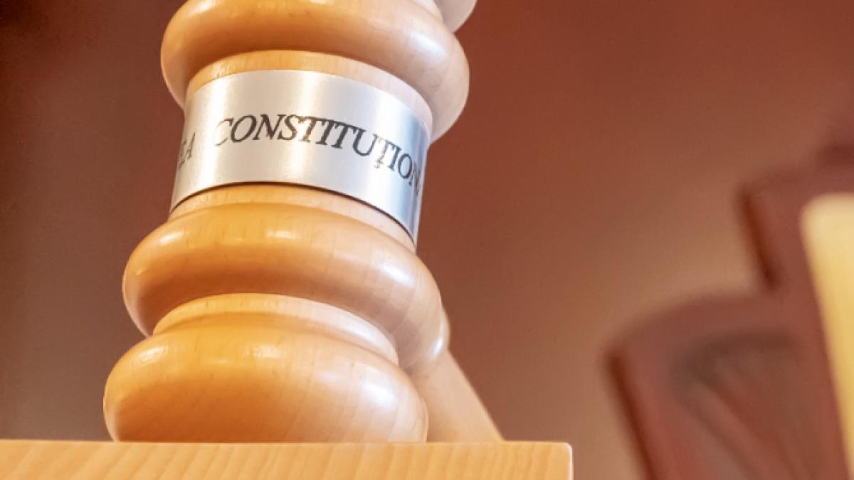 Decizie surpriză a CCR: Se taie pensiile speciale | StiriDiaspora